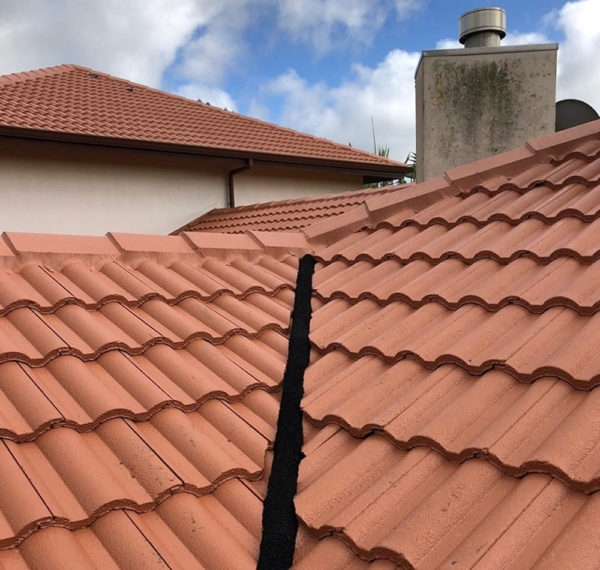 Stop Leaves Blocking Gutters Auckland - Gutter Water Tank